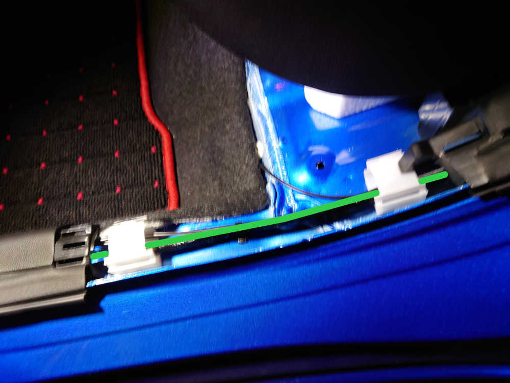 スイフトスポーツ（ZC33S）に9インチナビを取り付け～其の壱 バックカメラ取り付け編 | 雄BISHA（おすびしゃ）